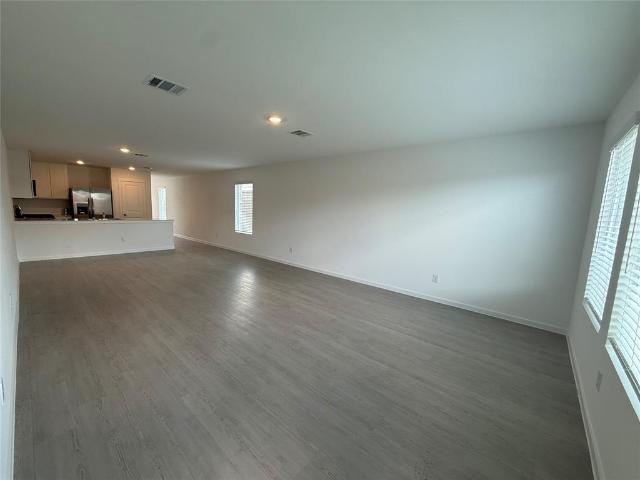 2524 Guineas Lane