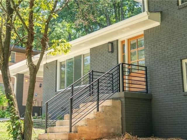 2524 Glenrock Dr, Decatur, GA 30032