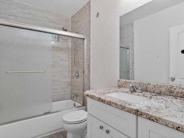 2524 Pemberton Ct, Stockton, CA 95210 | MLS #ML82040