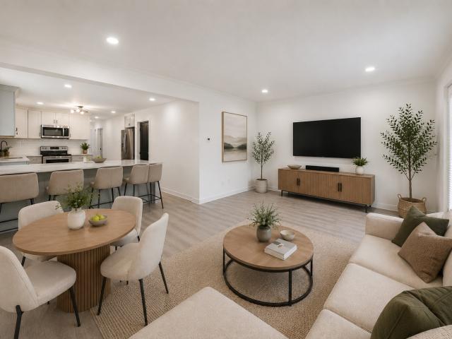 2524 W 45th Street