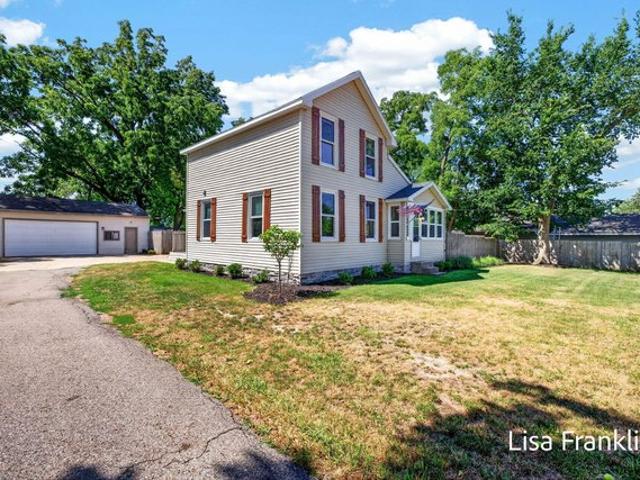 2524 36th St SW, Wyoming, MI 49519
