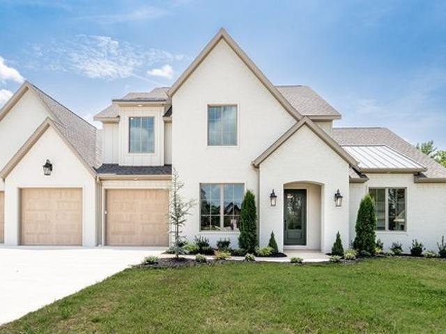 2525 N Oakland Zion Rd, Fayetteville, AR 72703