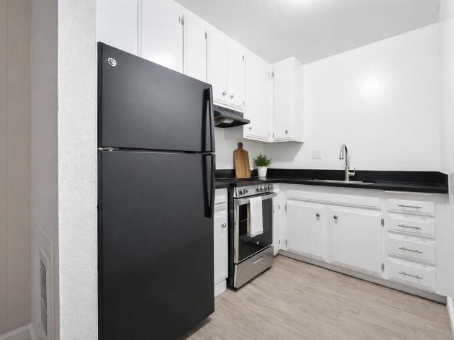 2525 Broadway Studio Apartment for Rent at 2525 Broadway, San Diego, CA 92102 Golden Hill