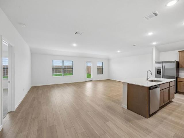 2525 Canadian Way