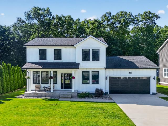 2525 Chestnut Trail