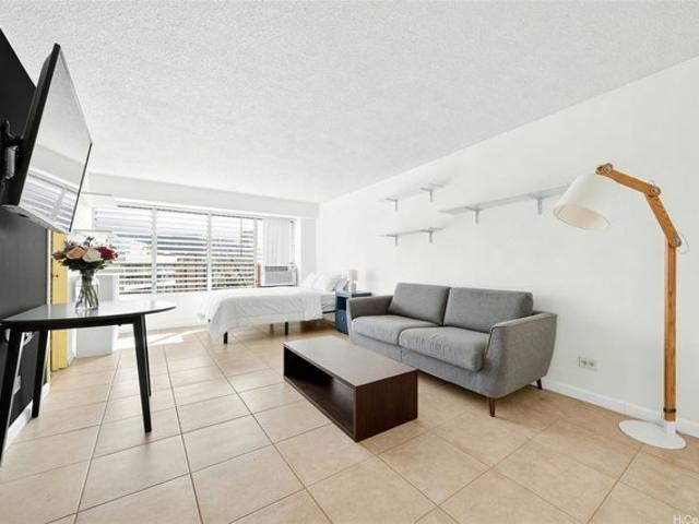 2525 Date St Apt 1804, Honolulu, HI 96826