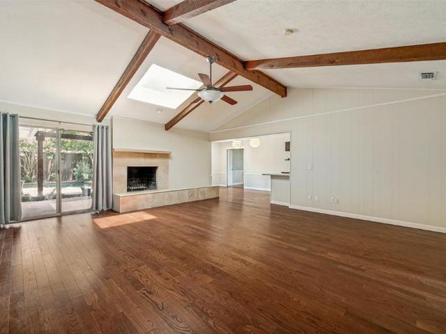 2525 Eucalyptus Drive
