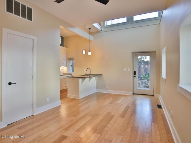 2525 George Rogers Clark Pl T08