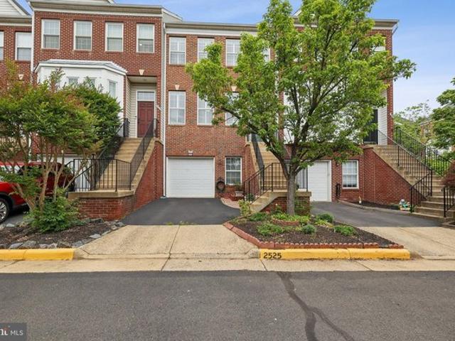 2525 James Madison Cir, Herndon, VA 20171