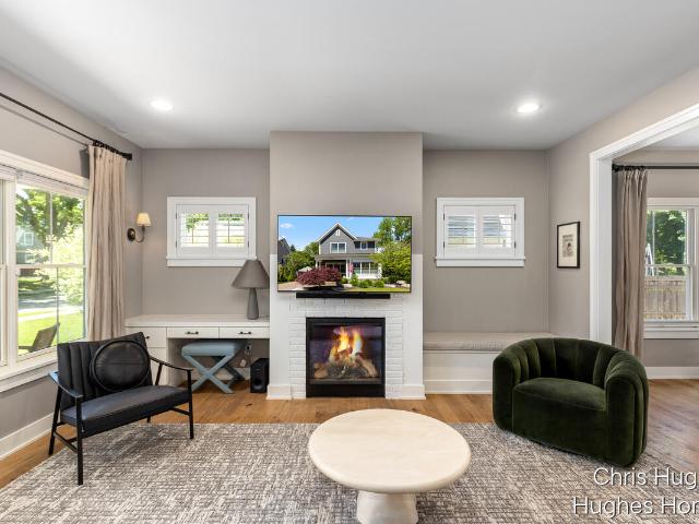 2525 Lake Drive