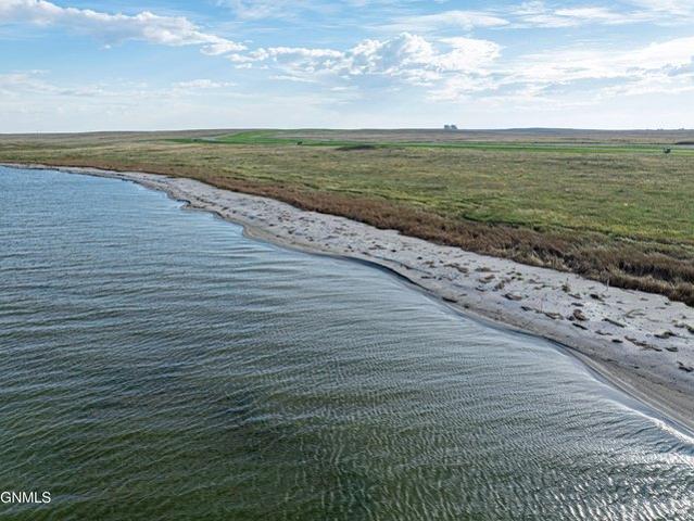 2525 Prairie Song Rd, Dawson, ND 58428