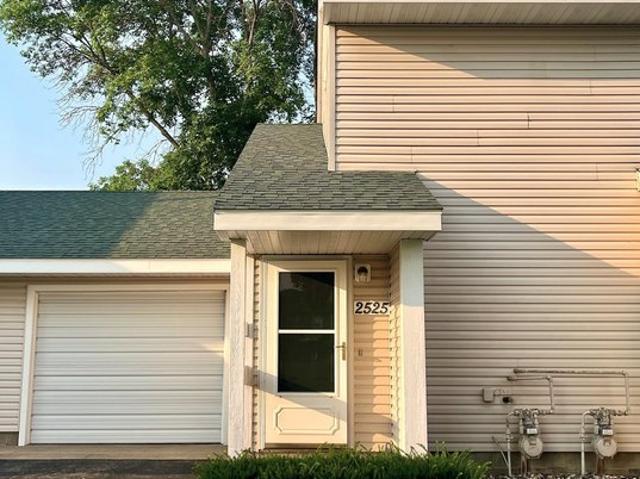 2525 Stockinger Dr, Saint Cloud, MN 56303