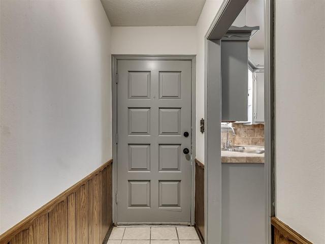2525 SW 69th Street