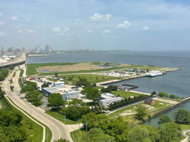 2525 S Shore Dr, Unit 20D