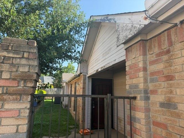 2525 W Oakdale Road