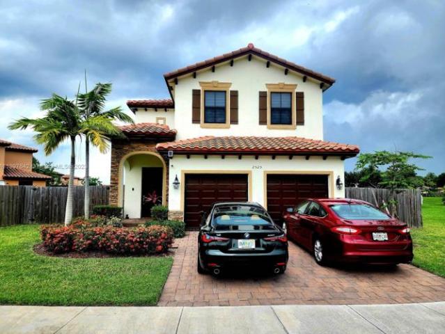 2525 2nd Dr NE, Homestead, FL 33033