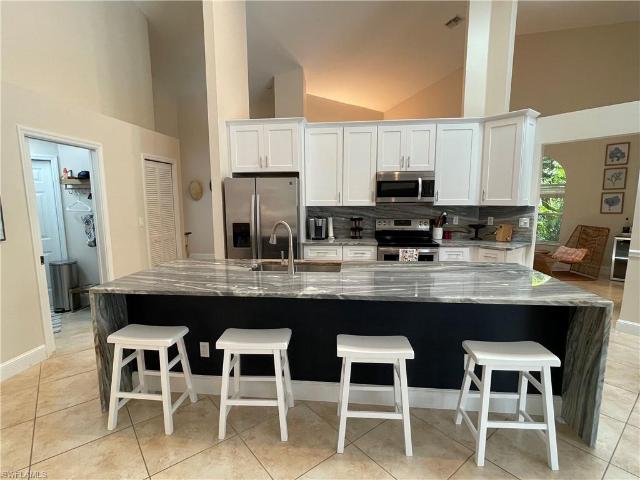 25260 Bay Cedar Dr, Bonita Springs, FL 34134 | MLS #226012