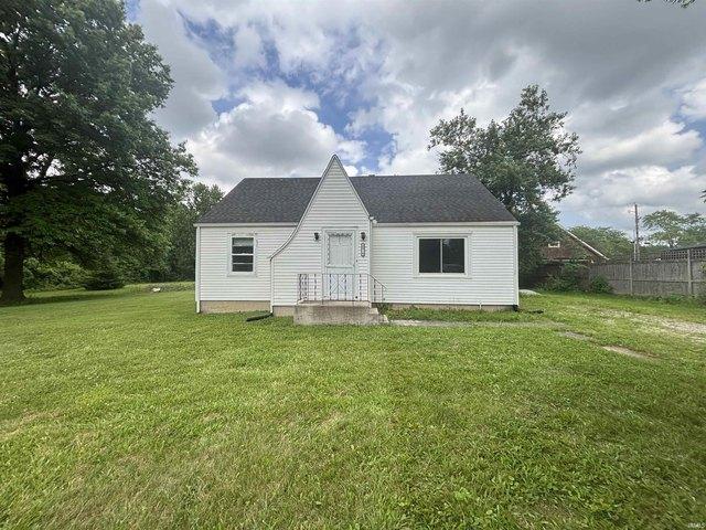 2526 Beineke Dr, Fort Wayne, IN 46808
