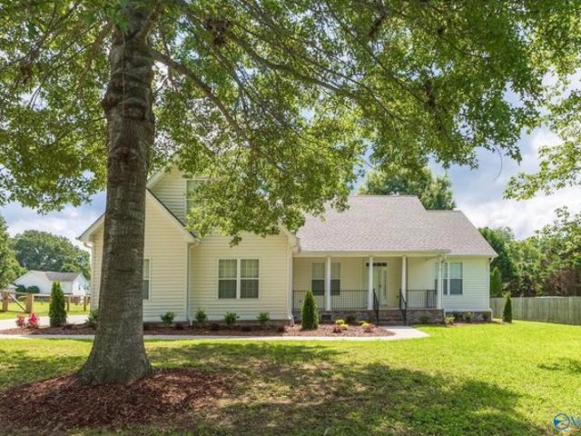2526 Dug Hill Rd, Brownsboro, AL 35741