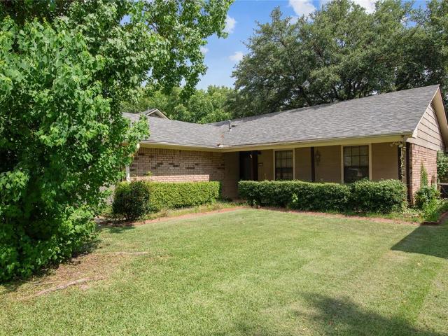 2526 Downs Circle