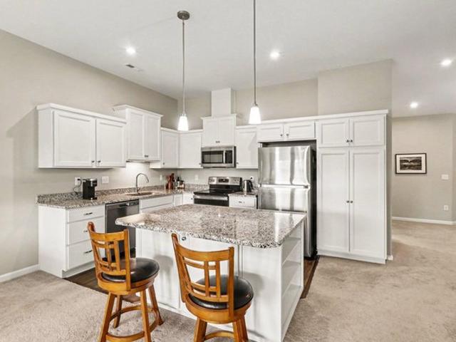 2526 Elyria Ct, Crescent Springs, KY 41017