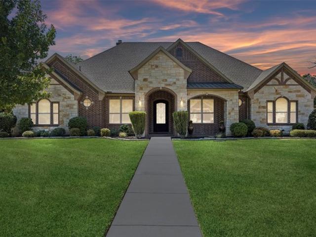 2526 Fruitland Ave, Farmers Branch, TX 75234