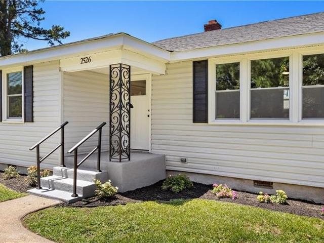 2526 Heutte Dr, Norfolk, VA 23518