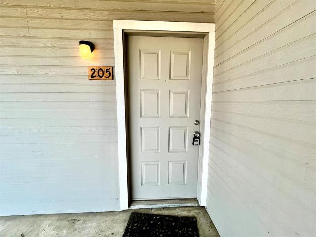 2526 W Prairie Street # 205