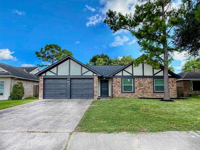 2527 Orion Dr, League City, TX 77573
