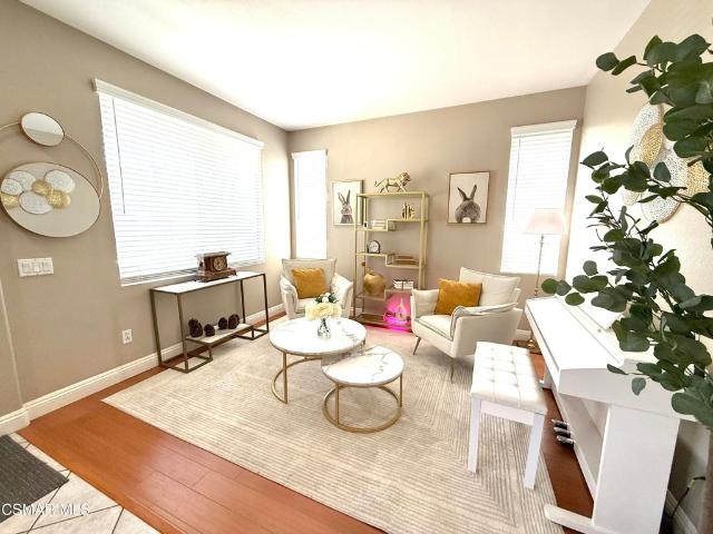 2527 Aurora Lane