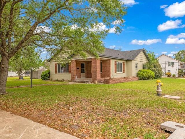 2527 Avenue G, Rosenberg, TX 77471