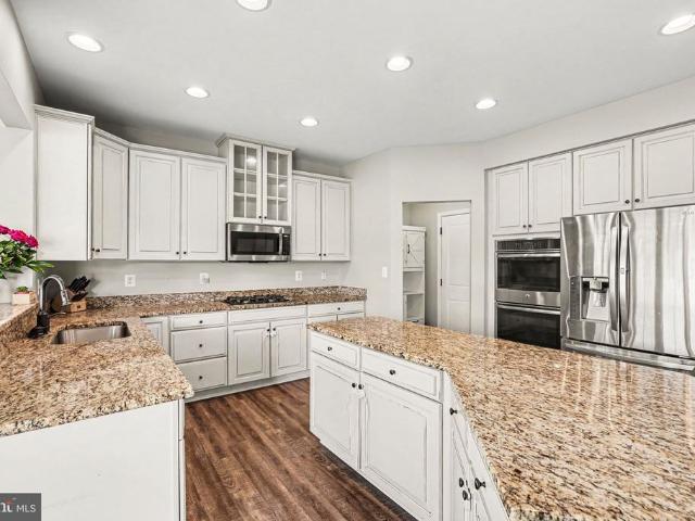2527 Cornell Drive