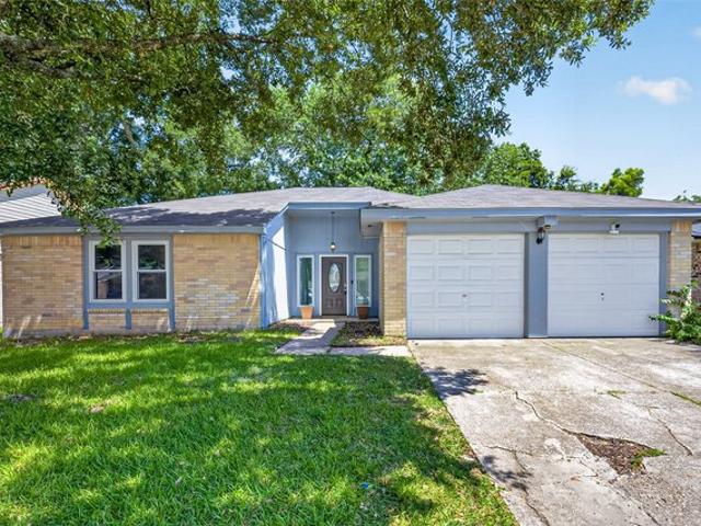 2527 Corral Trl, Friendswood, TX 77546
