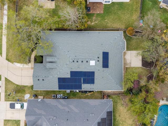 2527 Crenshaw Dr
