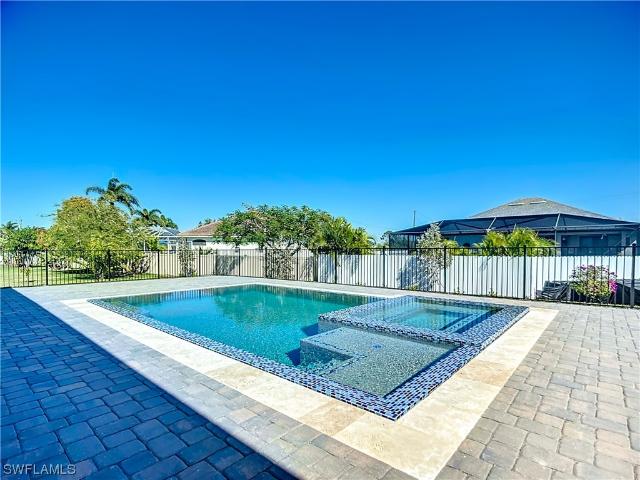2527 Gleason Pkwy, Cape Coral, FL 33914 | MLS #224015