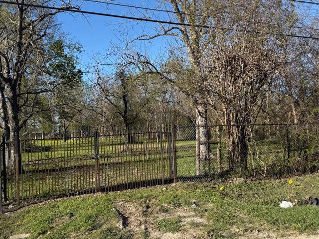 2527 Lone Oak Road