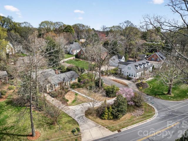 2527 Sharon Road