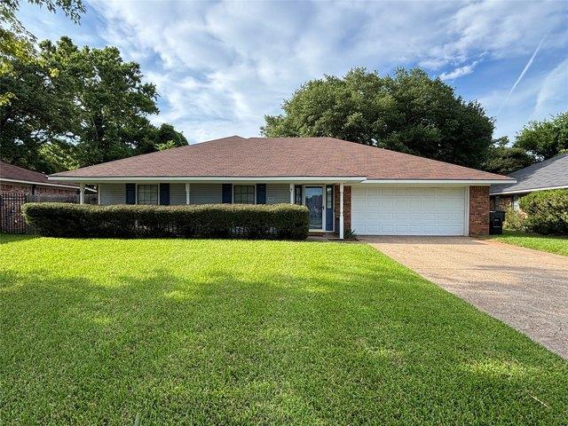 2527 Spruce Dr, Bossier City, LA 71111
