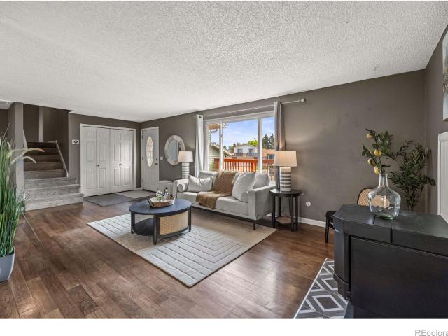 2527 W 104th Circle