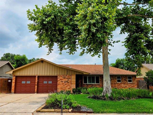 2527 Willowby Dr, Houston, TX 77008