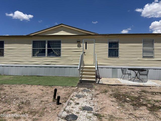 25284 W El Dorado Dr, Seligman, AZ 86337