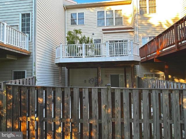 25285 Nesting Square