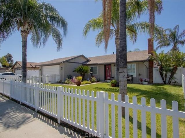 25289 Old Farm St, Moreno Valley, CA 92553