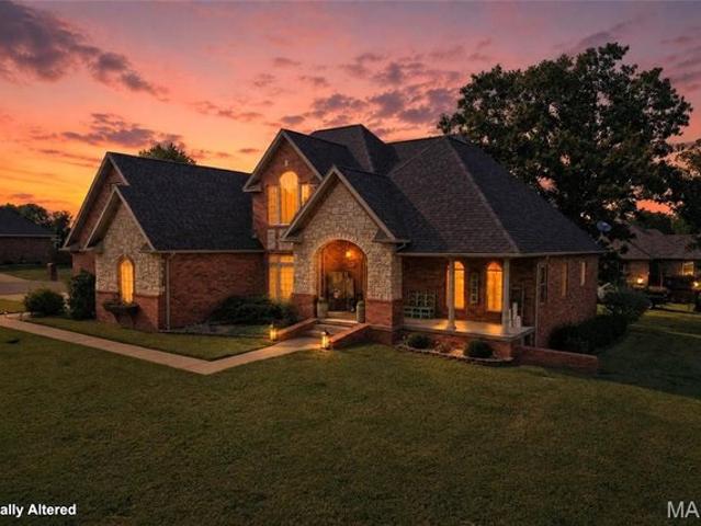 2528 Copperwood Dr, Lebanon, MO 65536
