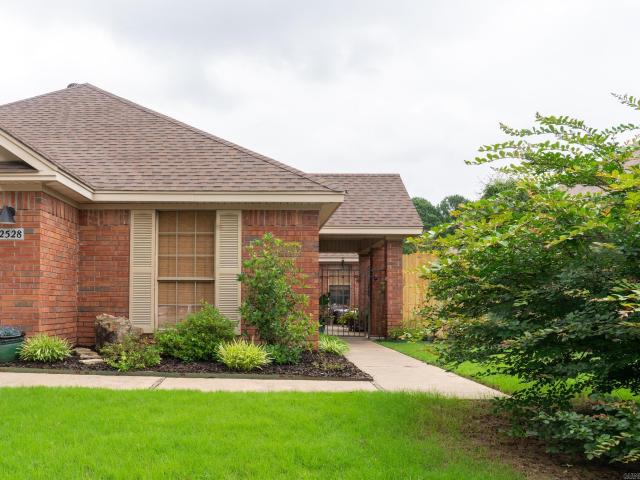 2528 jasmine Drive