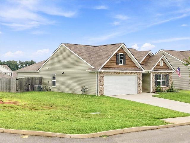 2528 Lucille Lane