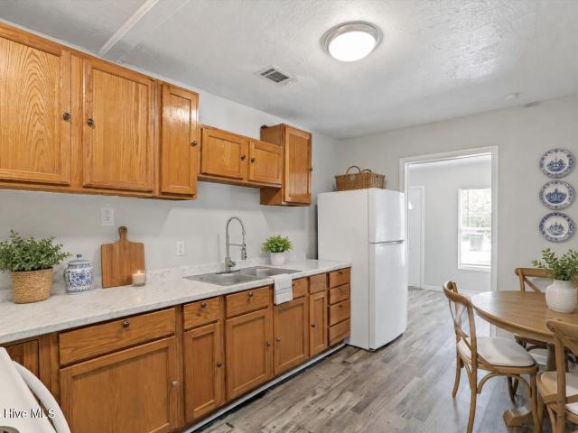 2528 Luz Drive