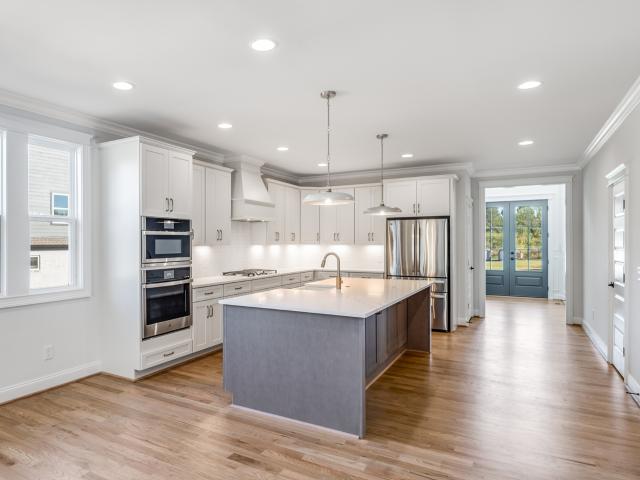 2528 Park Dr