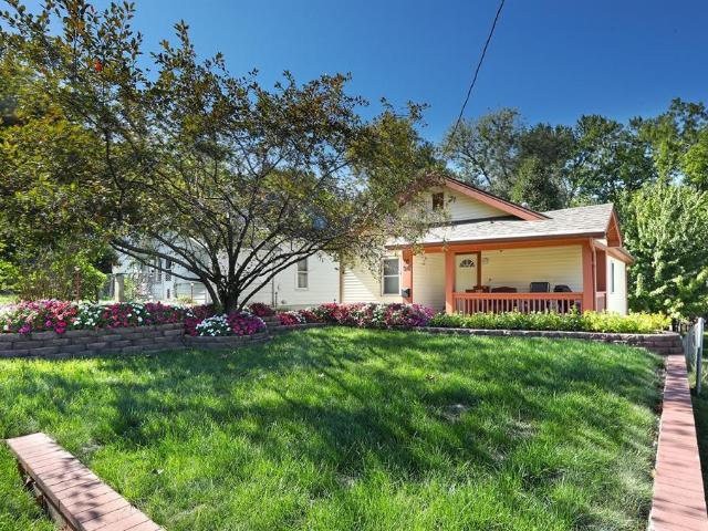 2528 SE 6th Street