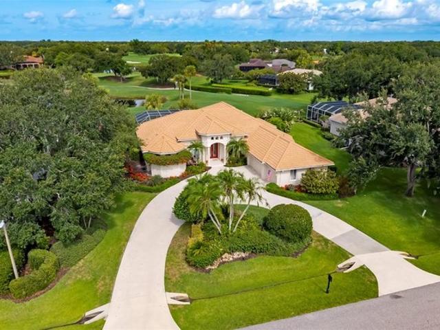 2528 Tom Morris Dr, Sarasota, FL 34240